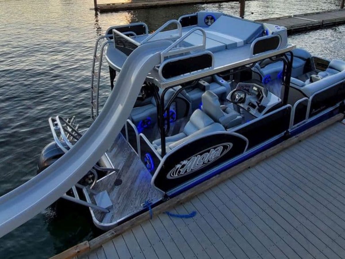 Double Decker Pontoon Boats